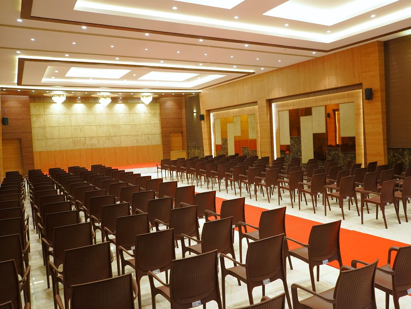 Sam's Banquet Hall, Kavundampalayam Cockraco